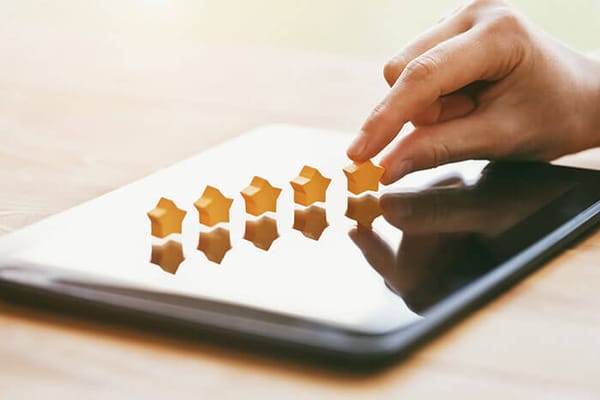 How to Write Airbnb Guest Reviews [Examples Included]