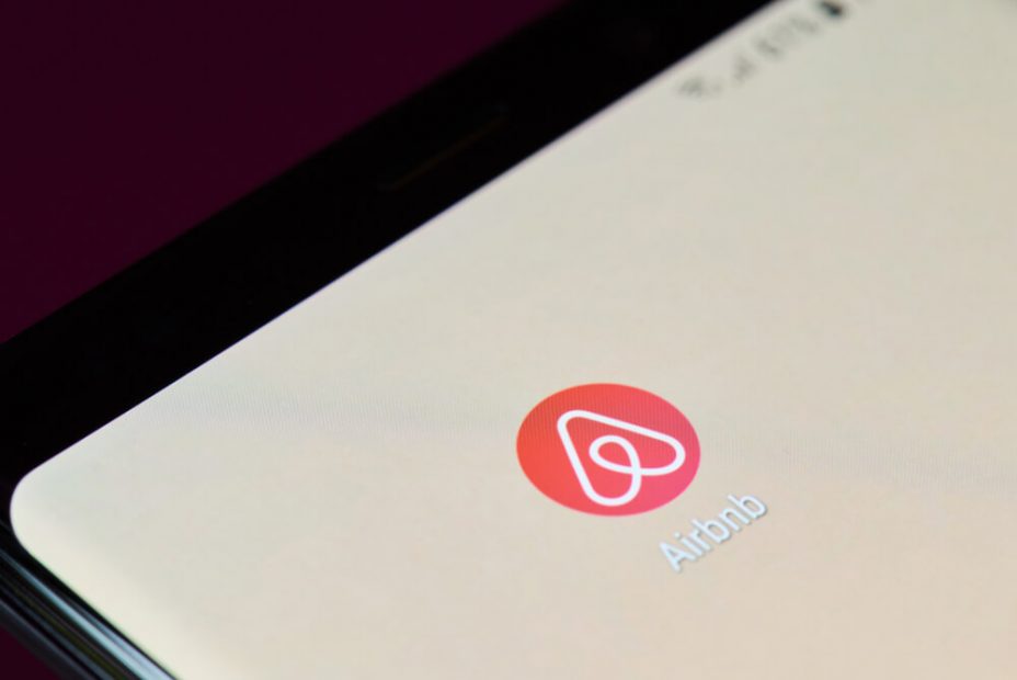 Airbnb Self-Check-In: How It Works and How to Set Up